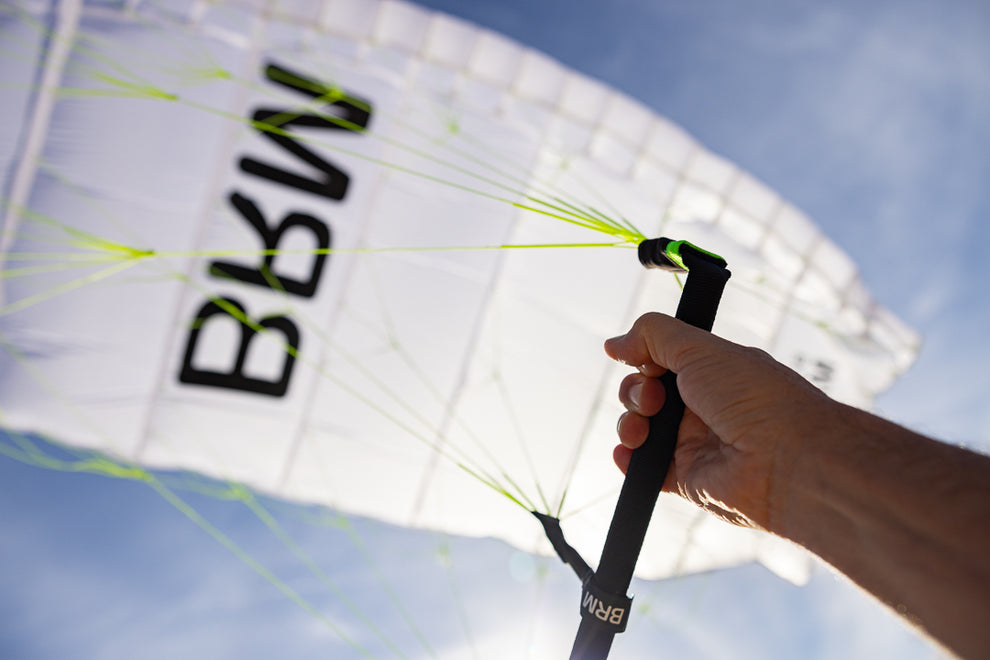 Experience the Thrill of the Maliko Parawing – Boardriding Maui