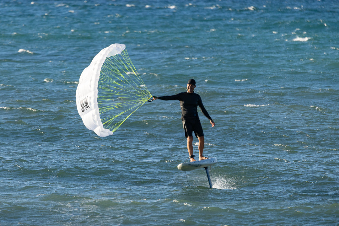 Experience the Thrill of the Maliko Parawing – Boardriding Maui